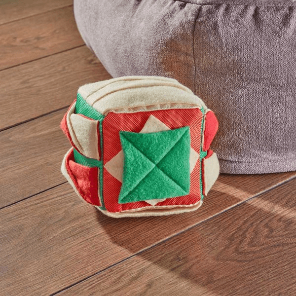 Treat & Seek Snuffle BoxDog Toy