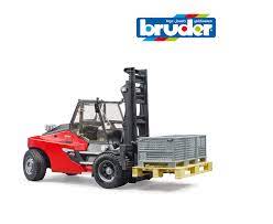 Bruder Linde Ht160 Forklift W/Pallet & 3 Pallet Cages
